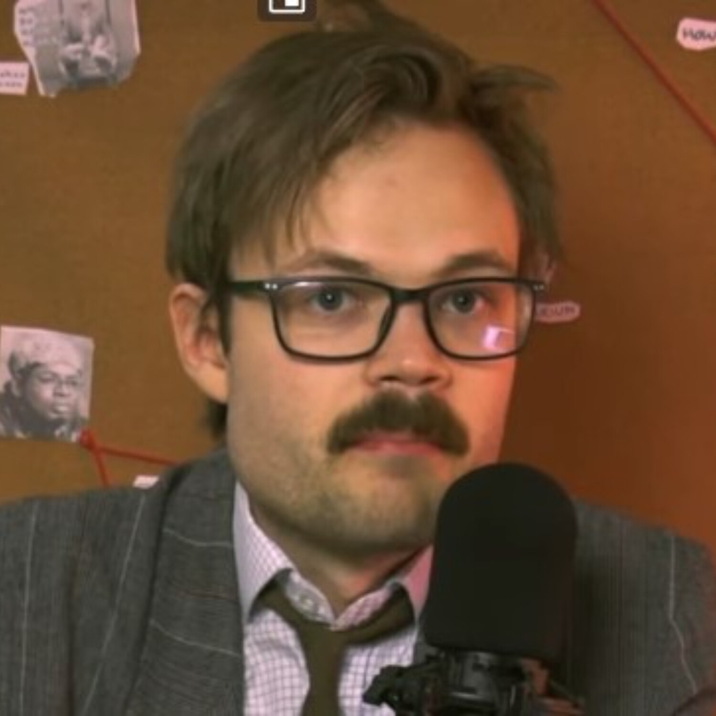 20 Million Views On TikTok With Jefferson - Plastic Waveforms with Simon The Magpie - Podcast.co