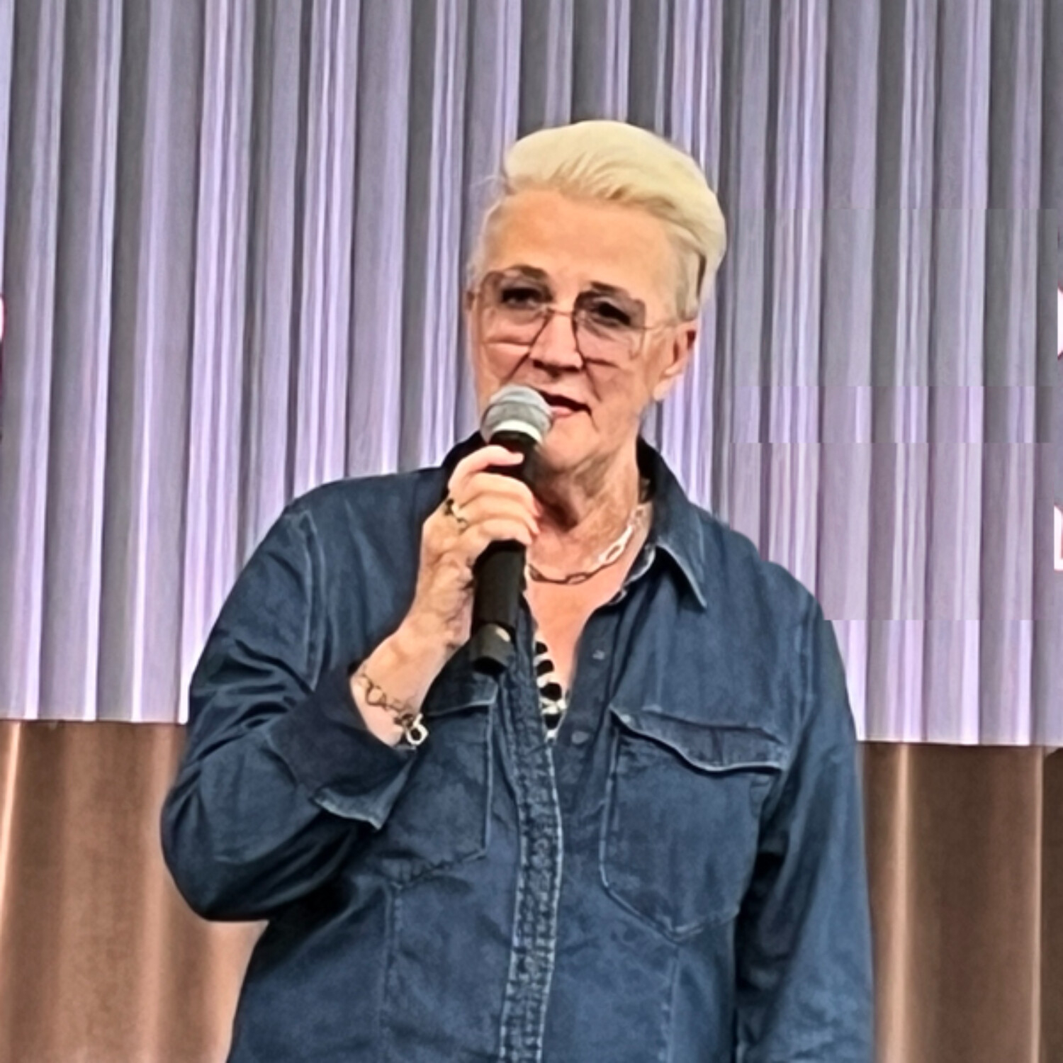 Mötesplats Rörstrand 2023.09.12, Lili-Ann Karppinen med LP-vänner ...